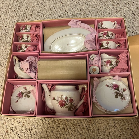 Made in Japan | Art | Beautiful Vintage Miniature China Tea Set With ...